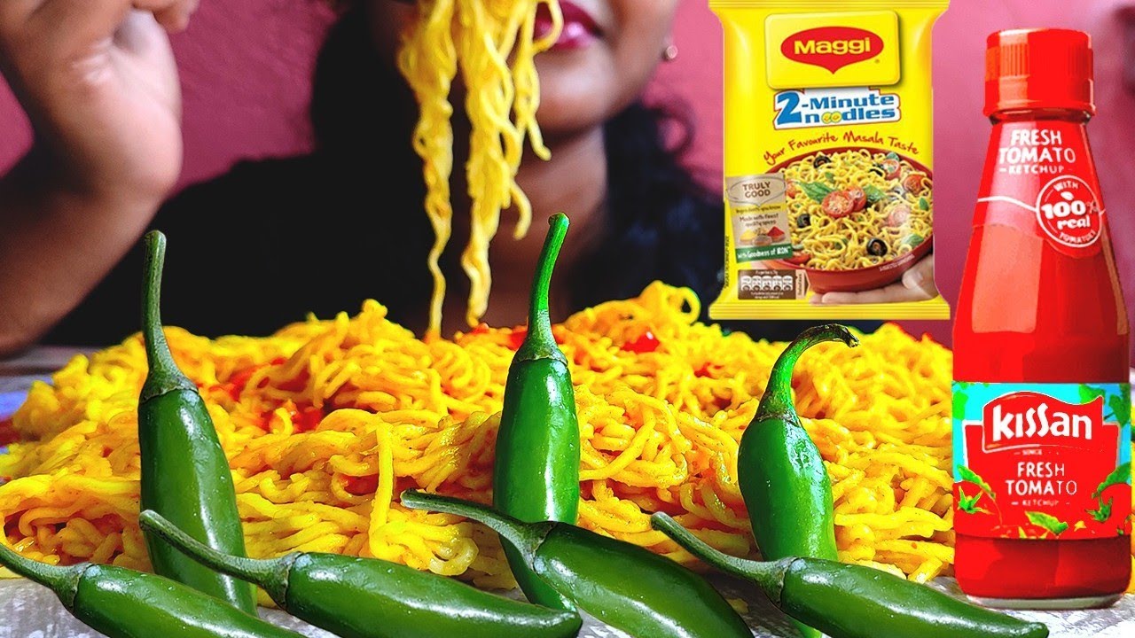 ASMR:MAGGI MASALA NOODLES || STREET STYLE NOODLES || EATING MAGGI ...