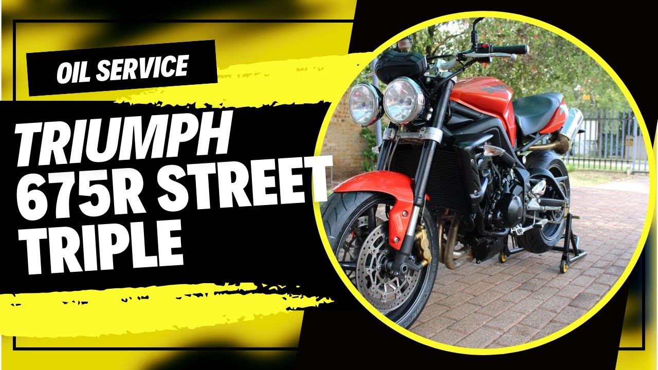 Triumph Street Triple 675R Oil Service - YouTube