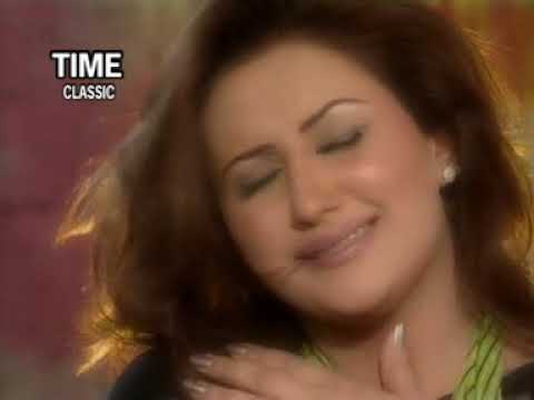 Do Ghunt Mujhy b pela dey Sharabi - Nargis Dance - Welcome Nargis Vol 3 ...