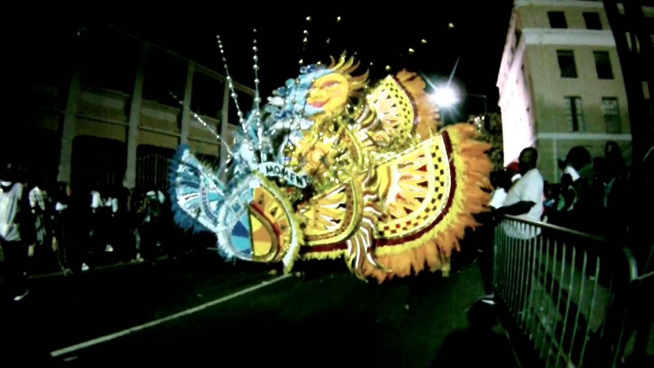 Saxons Superstars on Shirley New Year's Day Junkanoo parade 2016 - YouTube