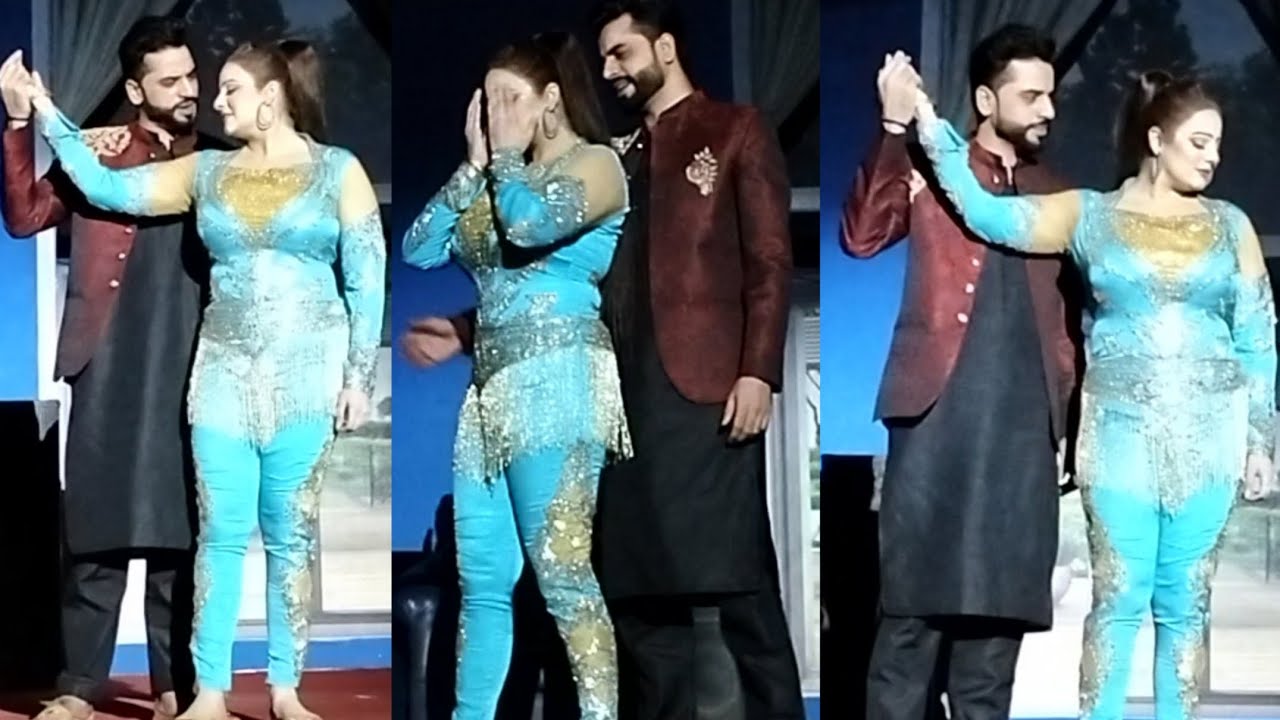 Afreen pari New Hot 🔥 Romantic performance 2023 | Mahfil theatre 2023 ...