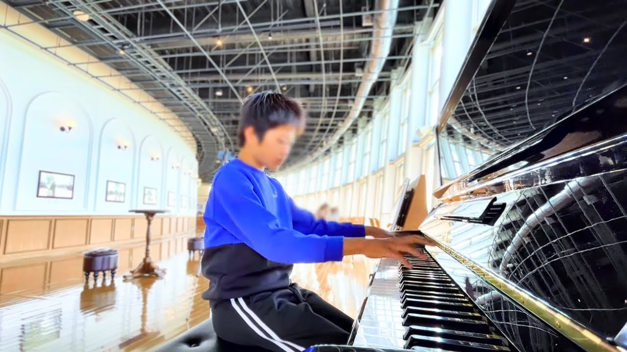 Jamiroquai – "Virtual Insanity" | A Stylish Café Piano Performance ...