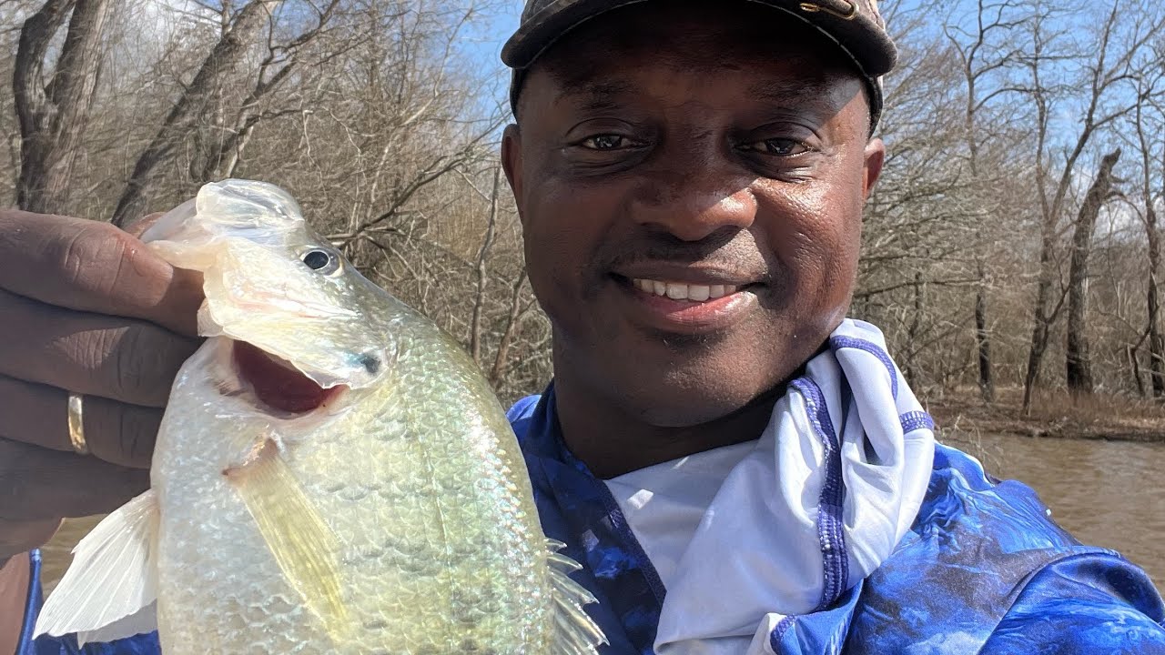 Catching big crappy in the river ahead of spawning season - YouTube