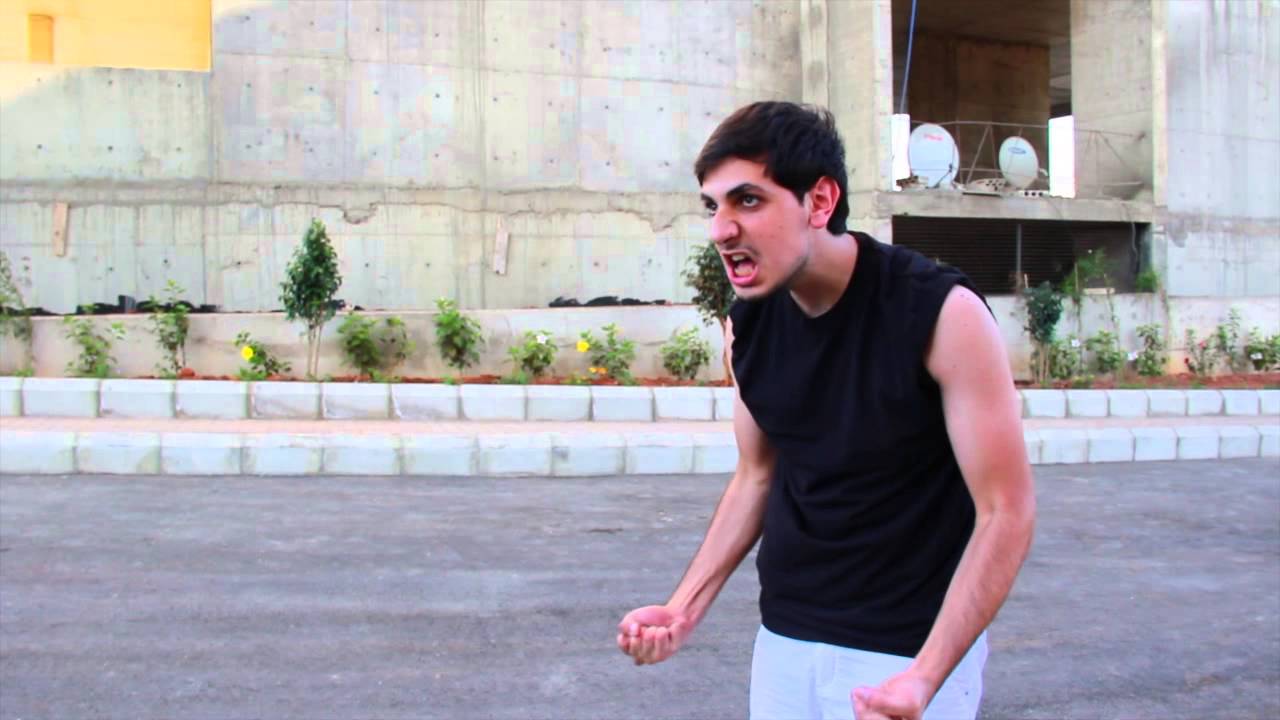 Funny fight scene - YouTube