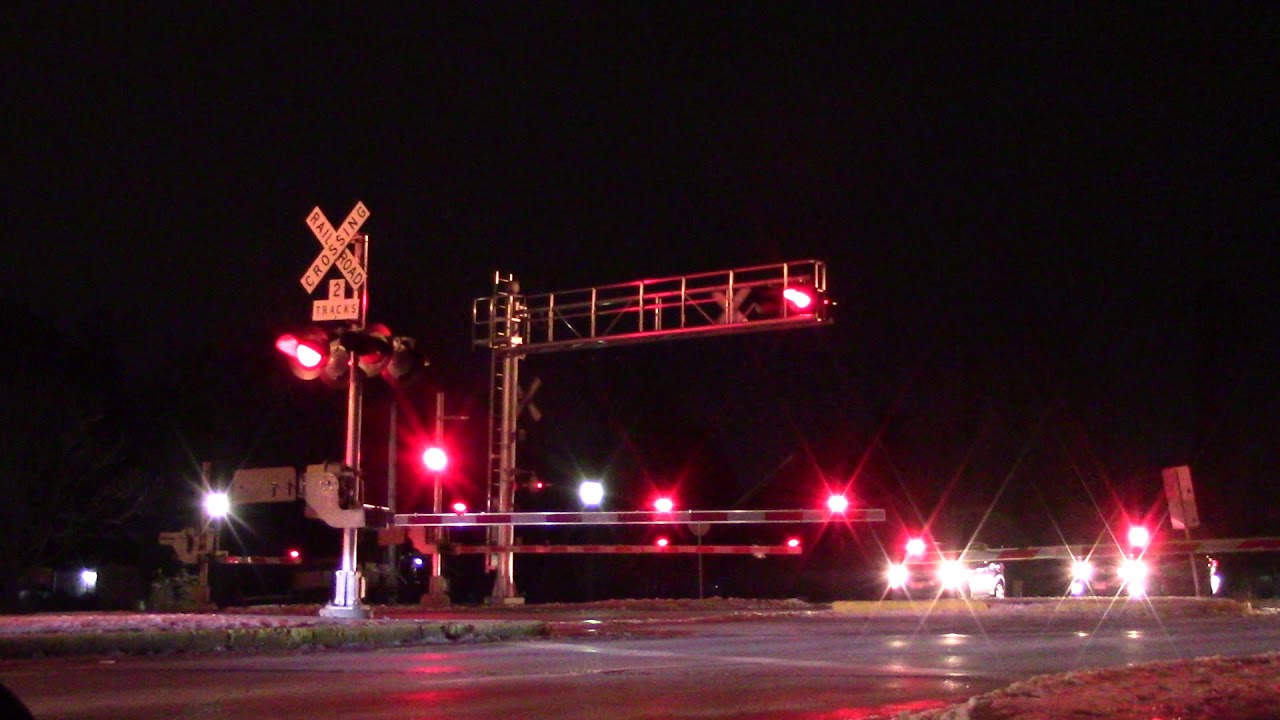 Metra 209 West in Midlothian, IL 1/22/20 - YouTube