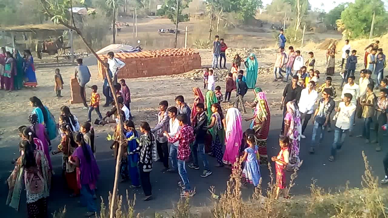 Labdadara ghoghamba - YouTube