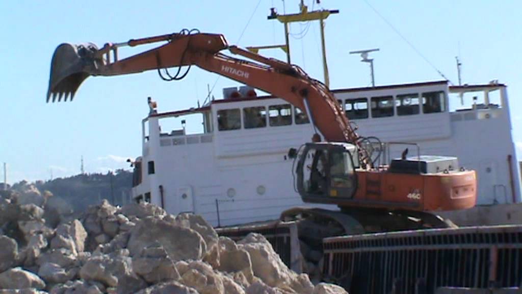 hitachi heavy equipment - YouTube