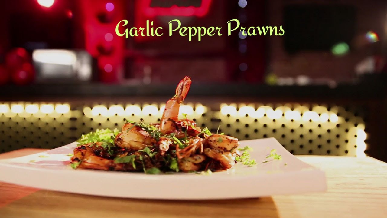Garlic Pepper Prawns - Chef Deepu - Football Foodie - YouTube