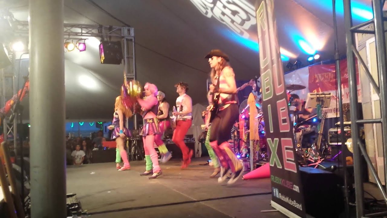 Rubix Kube from musik fest 2014 - YouTube