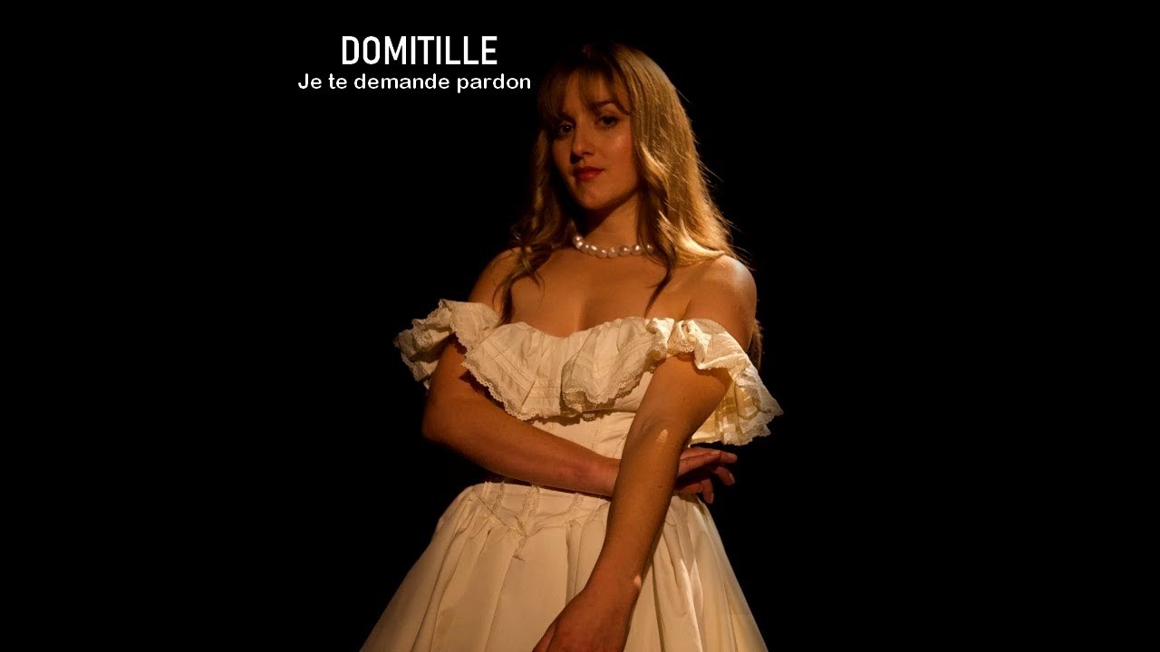 ♦Domitille - Je te demande pardon #conceptkaraoke - YouTube