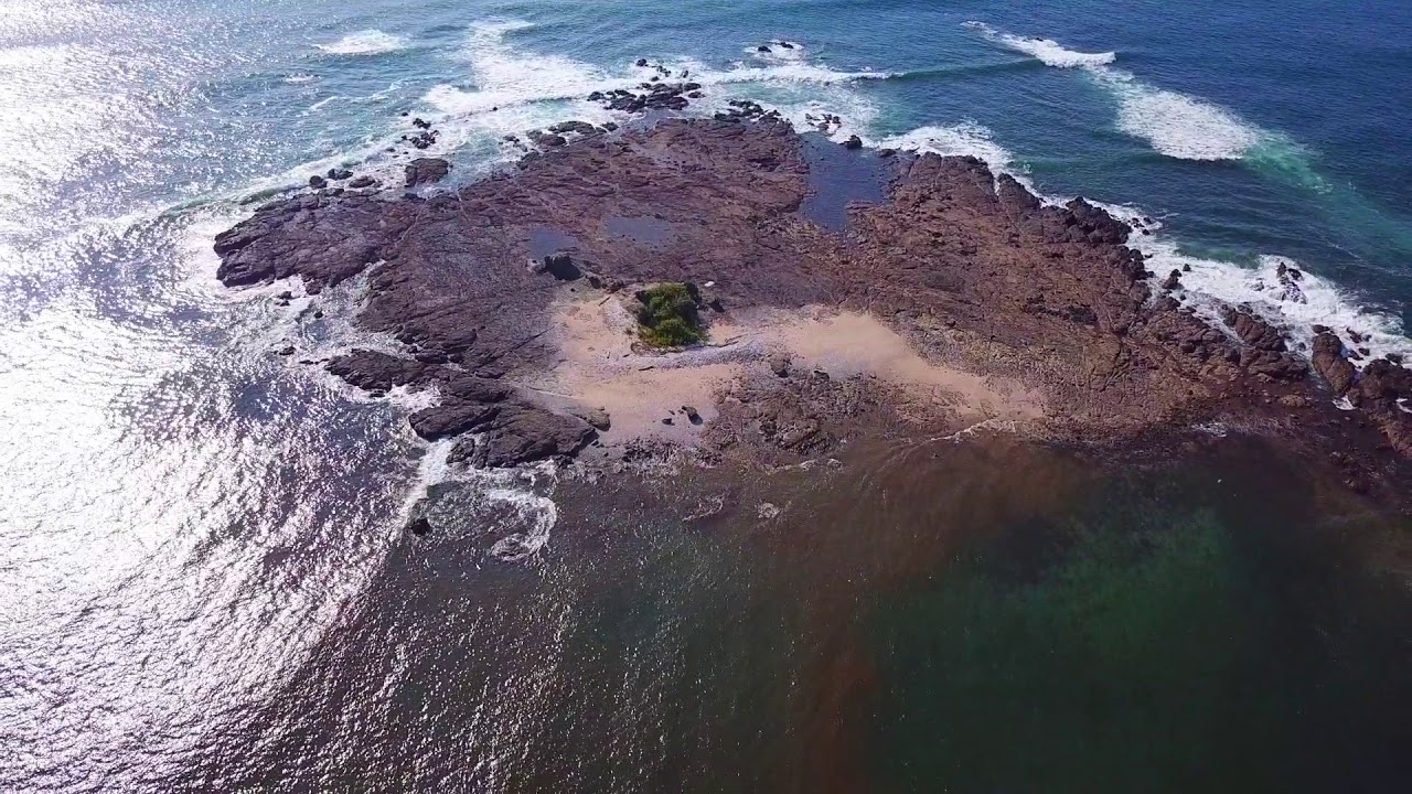 Isla Capitan - YouTube