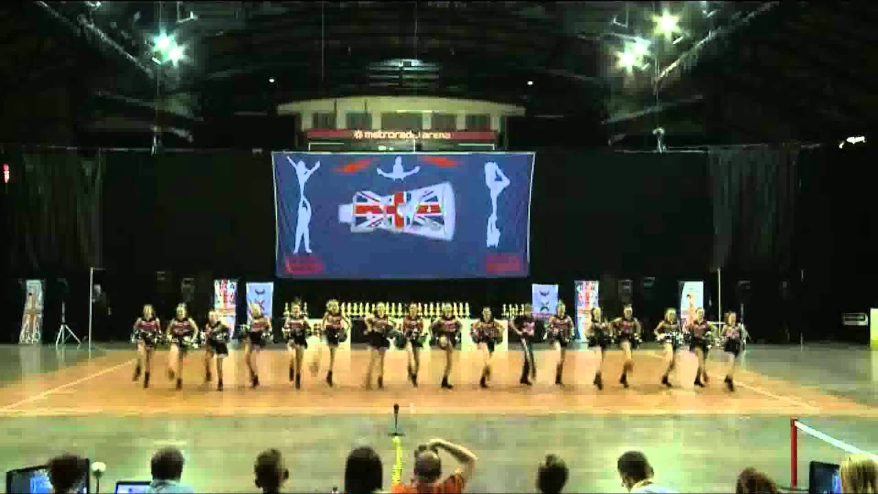 TTSS Cheerleading 2011 - YouTube
