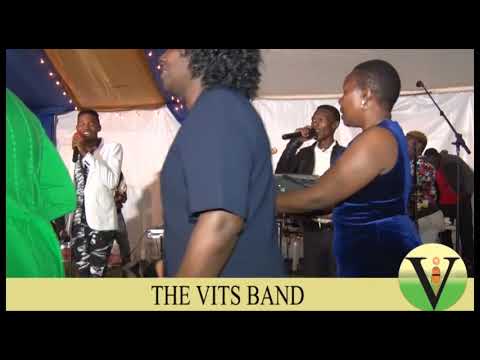 The Vits Band Performing-Charonyi Ni Wasi by Maroon Commandos - YouTube