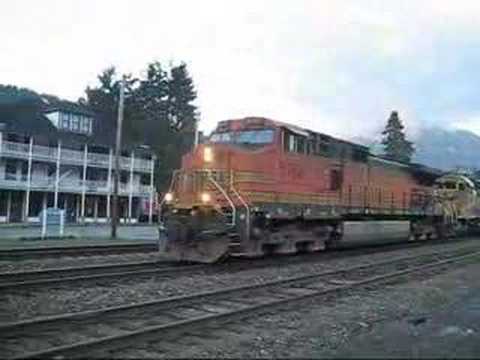 BNSF 5162 Skykomish - YouTube
