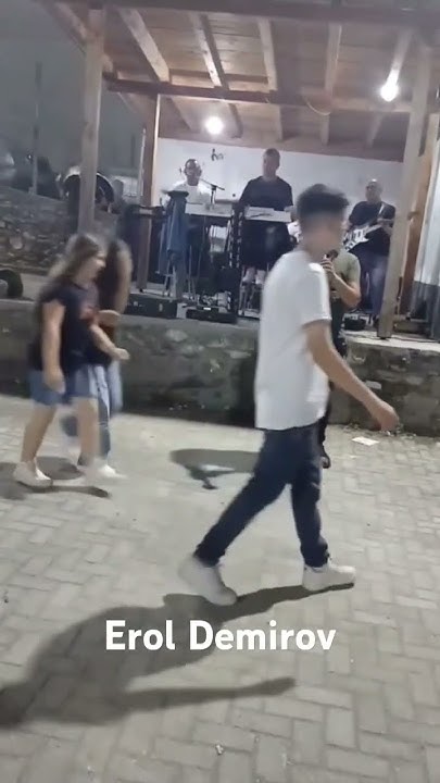 EROL DEMIROV - IMPROVIZACIJA #studioromaleskovac2 - YouTube