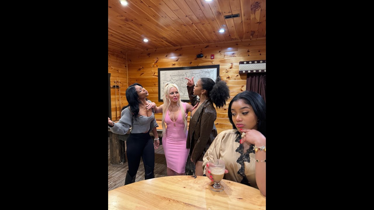 When the Cabin Girls get a little rowdy! - YouTube