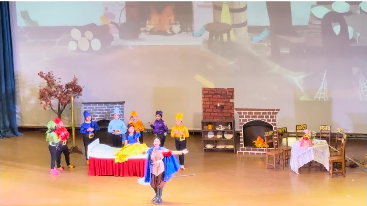 Magical Drama: Snow White and the Prince at St. Mary’s School. - YouTube