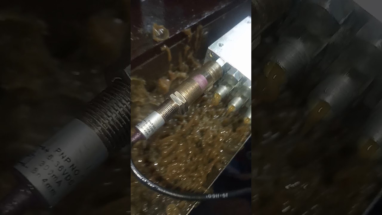 Progressive distributor with proximity switch - YouTube