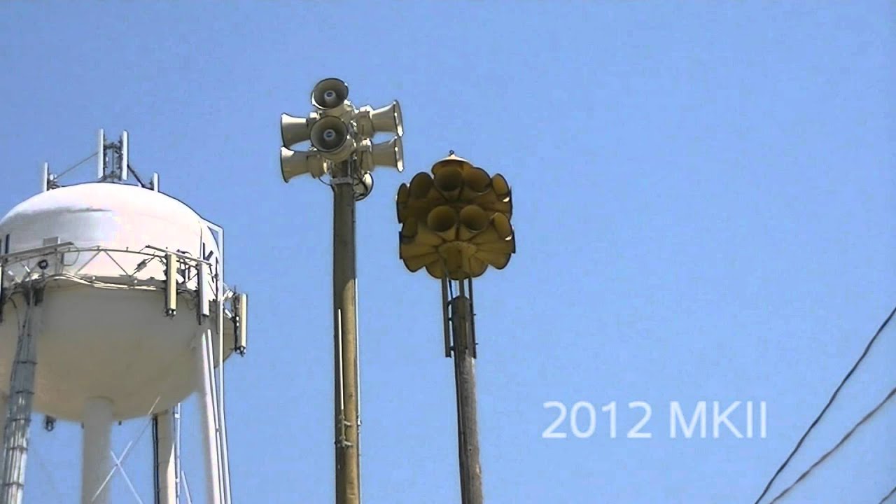 Federal Signal 2T22A & ATI HPSS32 "Sound Blaster" Siren test (Attack ...