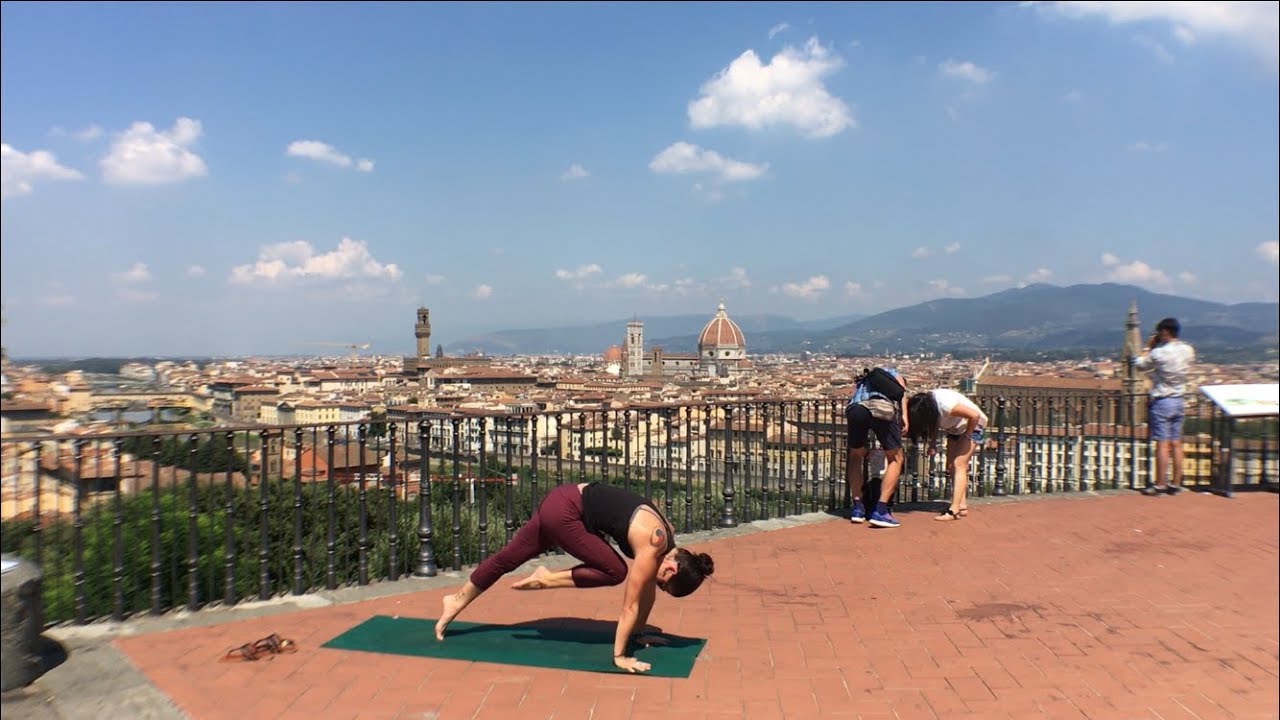 Hot Hot Heat Morning Flow - Florence | Yoga Infusion - YouTube