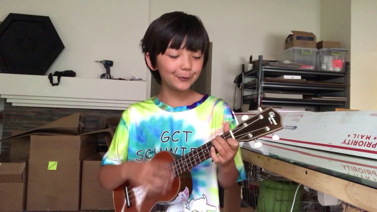 9-Year-Old Singer “Don’t Worry, Be Happy” - Bobby McFerrin (Ukulele ...