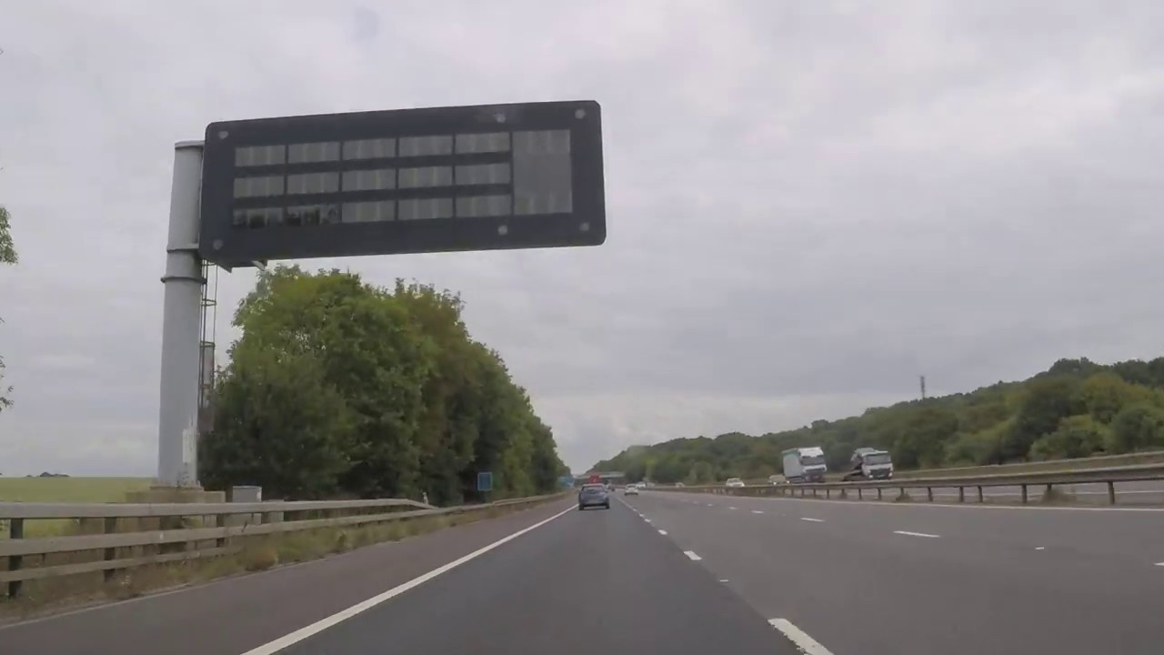 UK Motorways - M4 Eastbound J13 Newbury and Oxford - YouTube