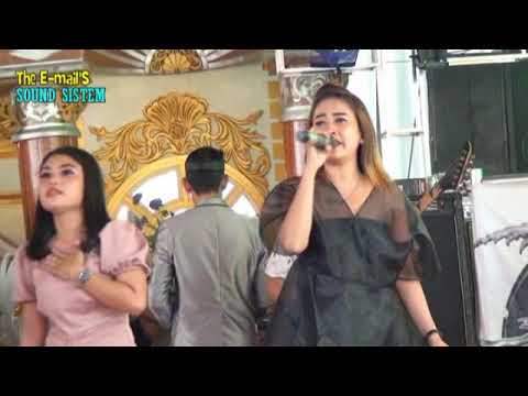 THE EMAILS MUSIC || 4 ICON CANTIK BIDUAN || KESEPIAN COVER AYU SORAYA