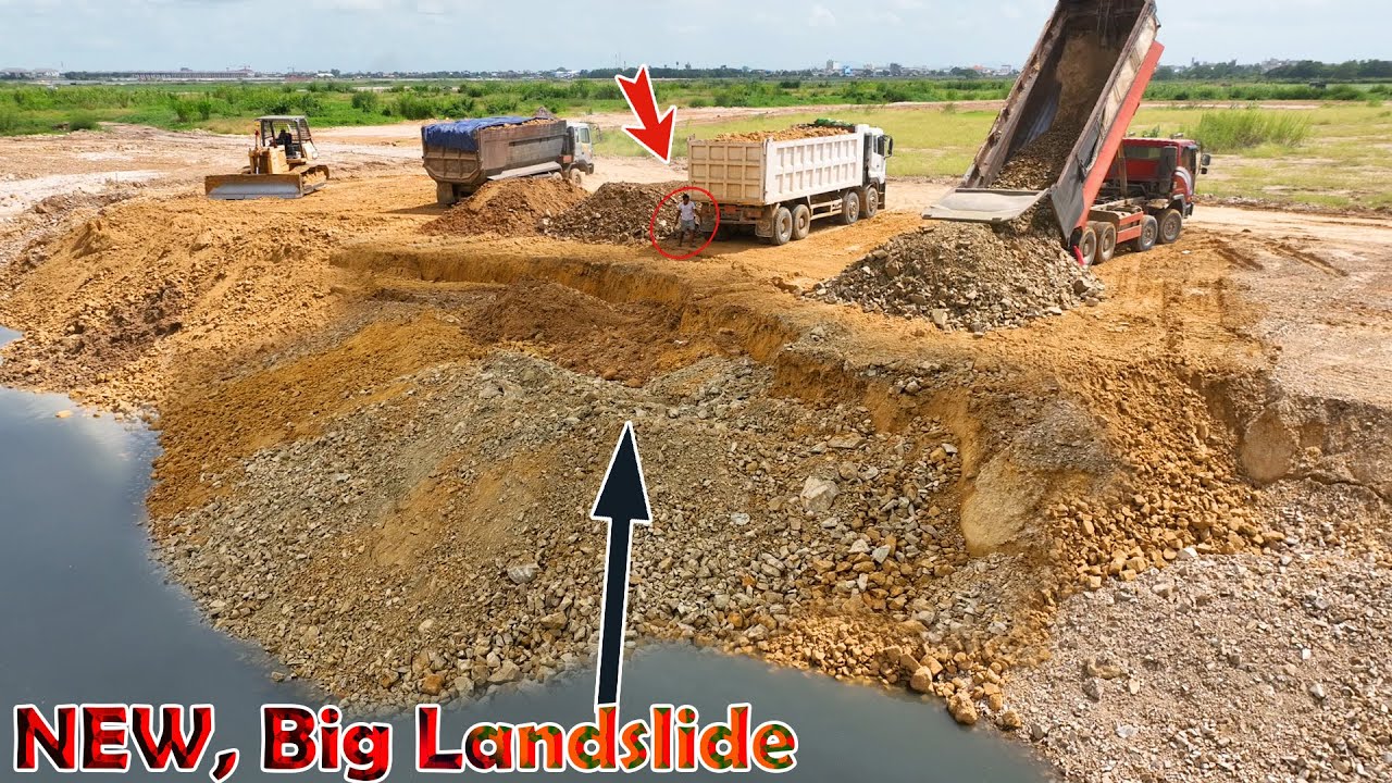 NEW Update Incredible Strong Power Komatsu D60 Dozer Pushing Soil ...