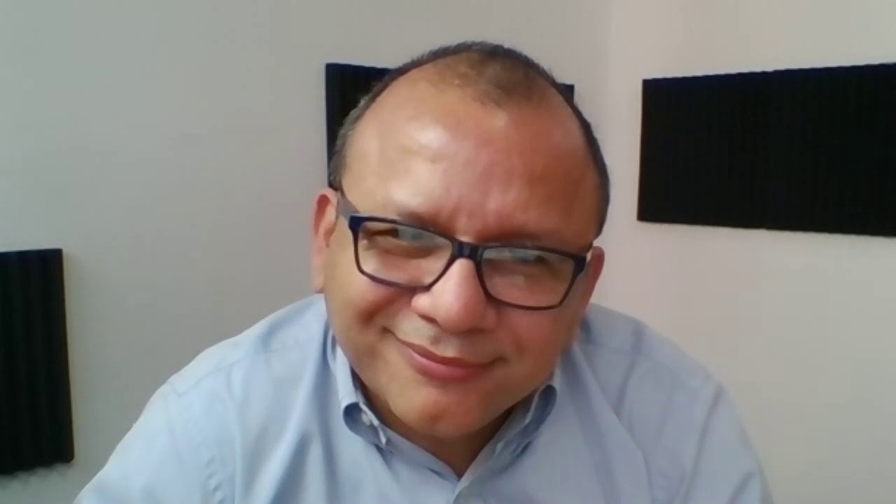 Entrevista a César Batiz - YouTube