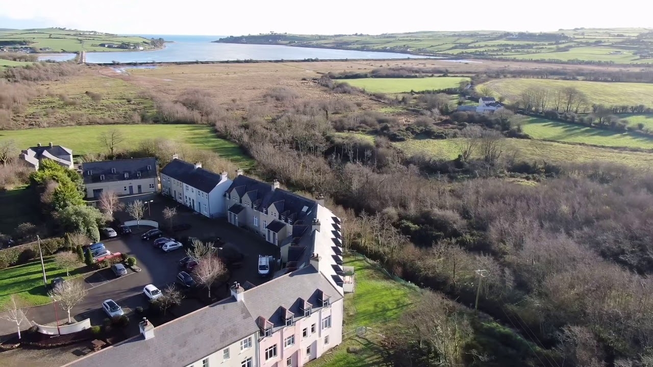 10 Clogheen Holiday Village, Clonakilty - YouTube