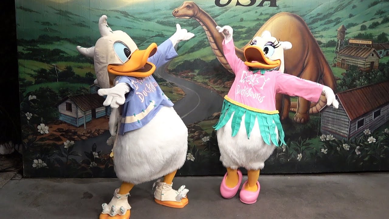 Donald & Daisy Duck Dressed as DINOSAURS Meet Guests & Dance During DVC ...