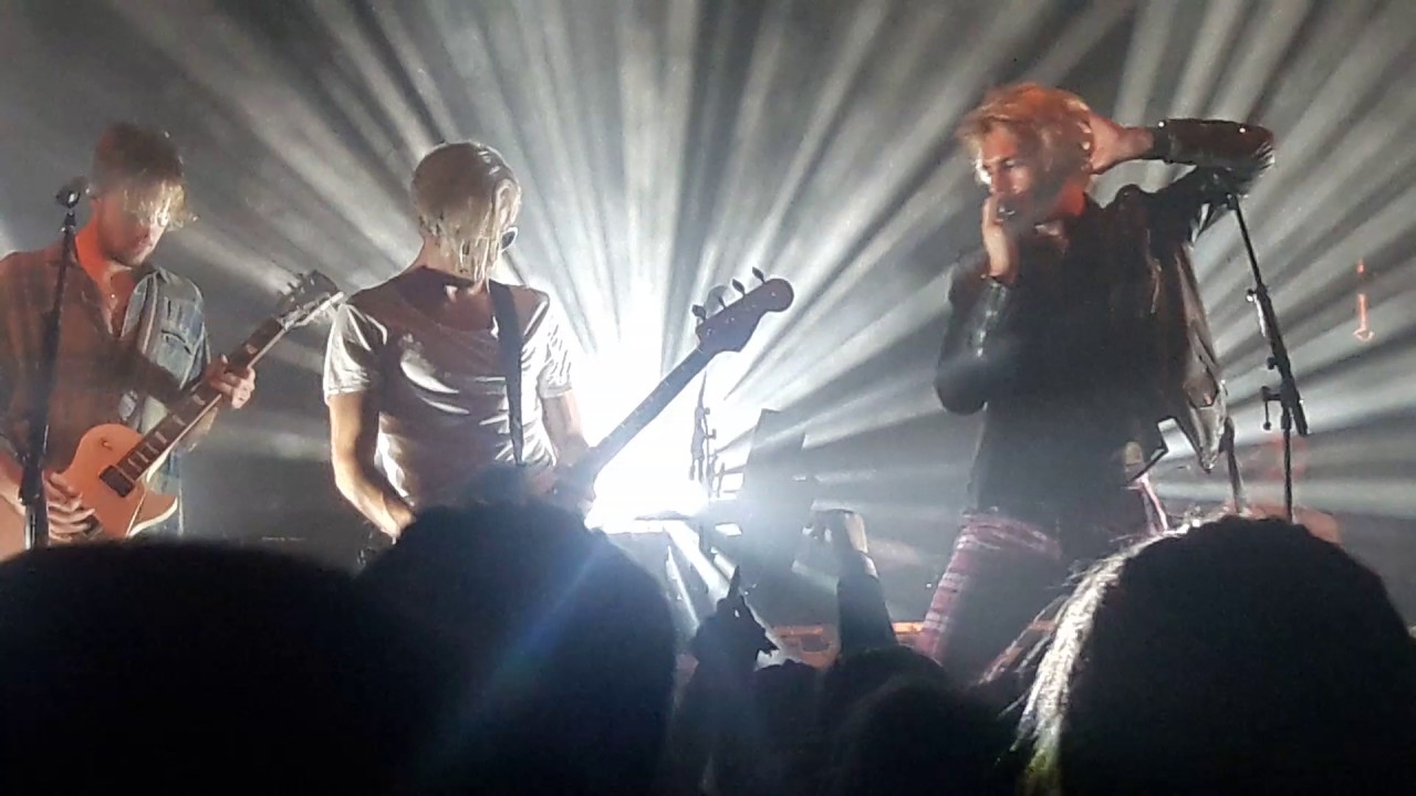 R5 All Night LIVE - YouTube