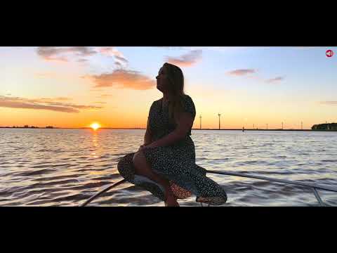 You Are The Reason - Petra Lek (Officiële videoclip)