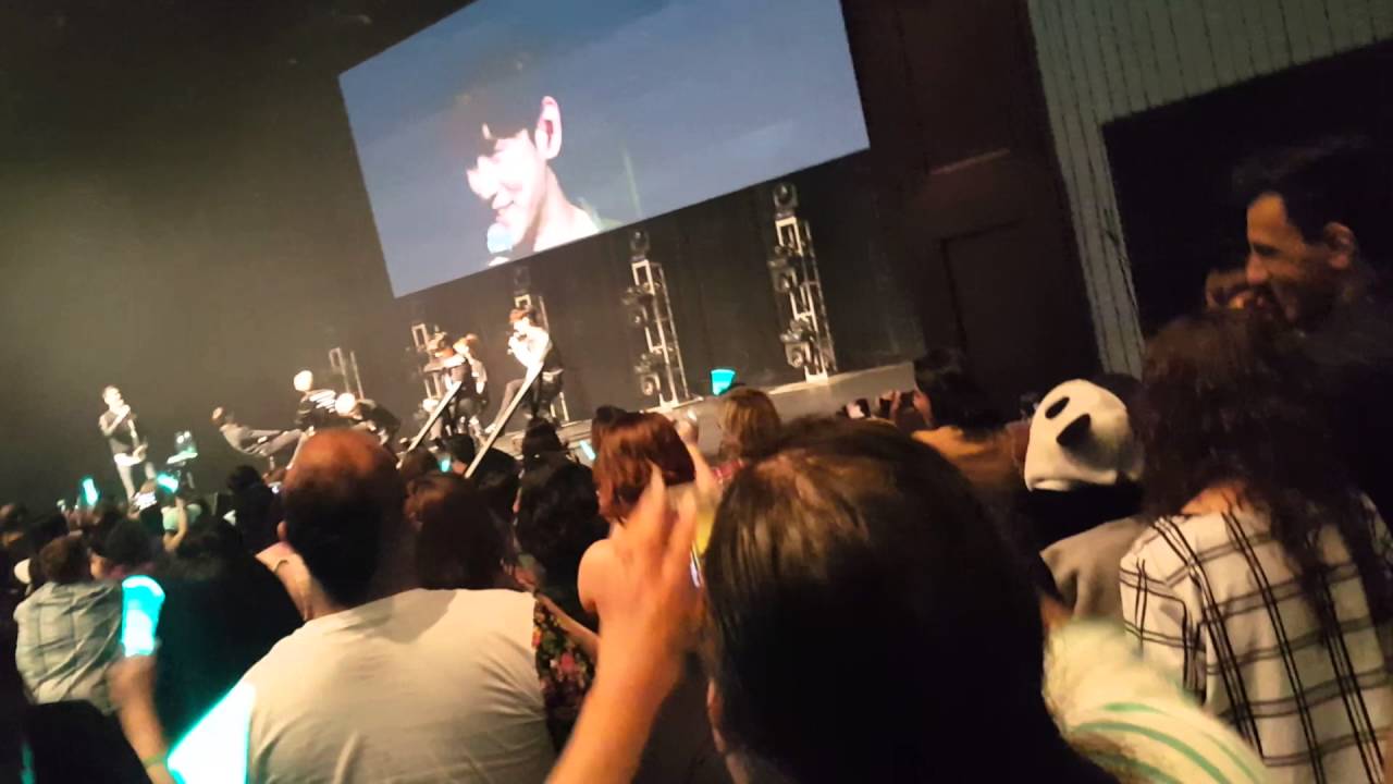SHINee Fan Meeting in Chicago 160508 Q&A - YouTube