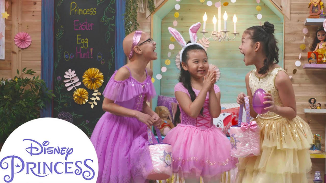 Egg Hunt in the Clubhouse! | Disney Princess - YouTube