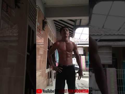 Handsome Hot Muscle Sixpack Man Flexing Sweaty | Ganteng Berotot Sixpack Pamer Badan Keringetan