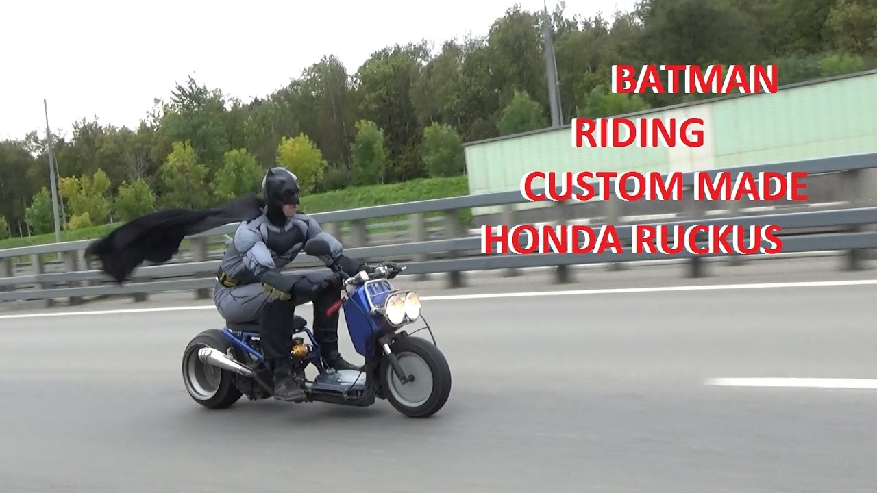 Batman riding a bike - Customized Scooter Honda Ruckus - Бэтмен на ...
