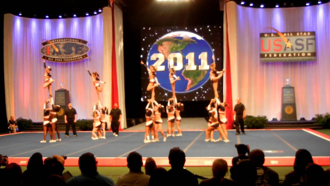 Cheer Corp Generals Worlds Semi-Finals - YouTube