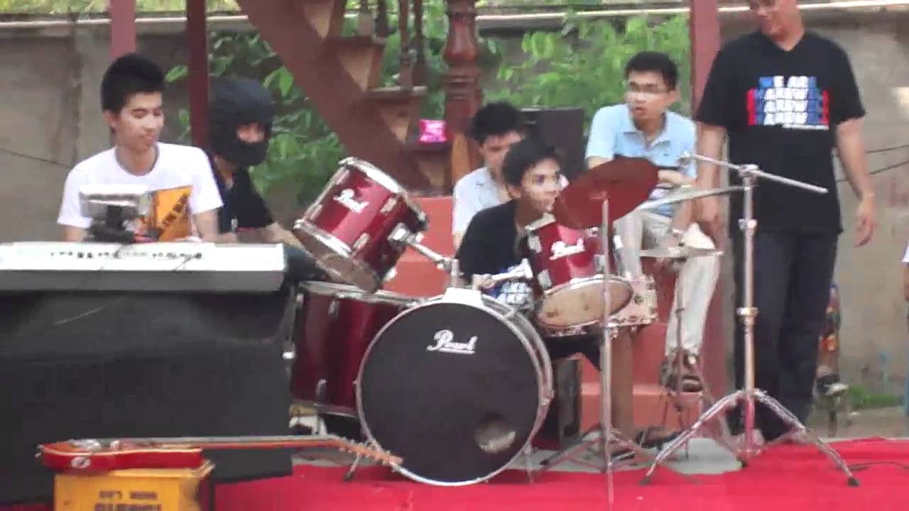 shakewell band frist concert. - YouTube
