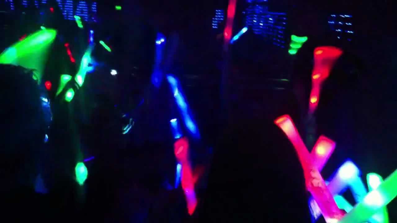 Mobin Master Dj show @ LIV Gold Coast 2012 - Show Me Love - YouTube