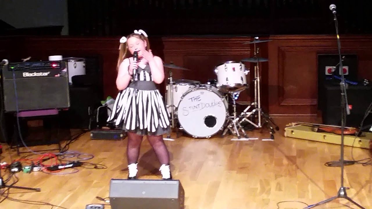 Tegan Evans singing Girls - YouTube