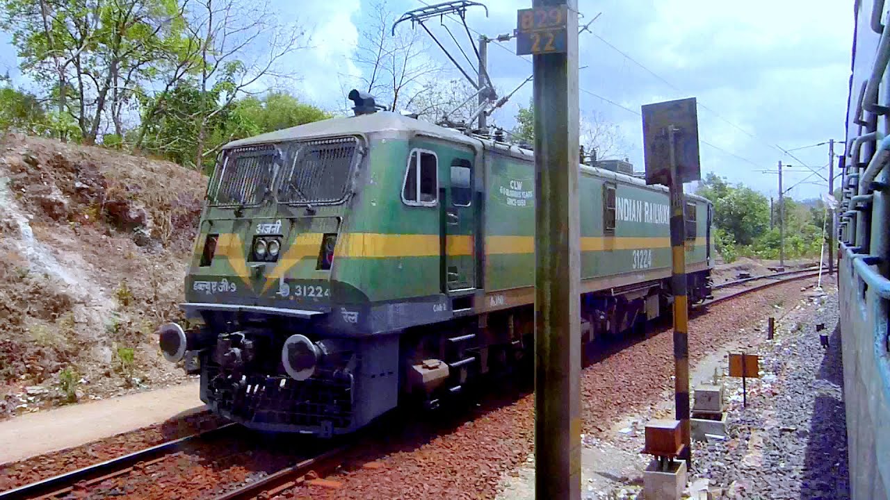 DHARAKHOH WAG9 BANKER LOCOMOTIVE WELCOMES TAMIL NADU EXPRESS - YouTube