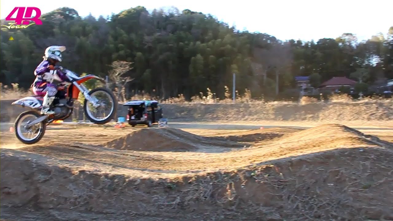 20131228 COACHING KTM foundation jump - YouTube