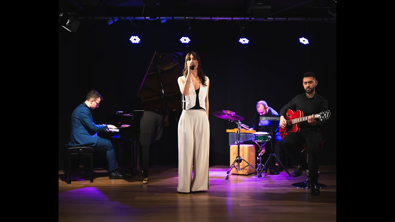 Un tempo piccolo- Mina (Cover Desiree, Luca, Loris & Piero) - YouTube