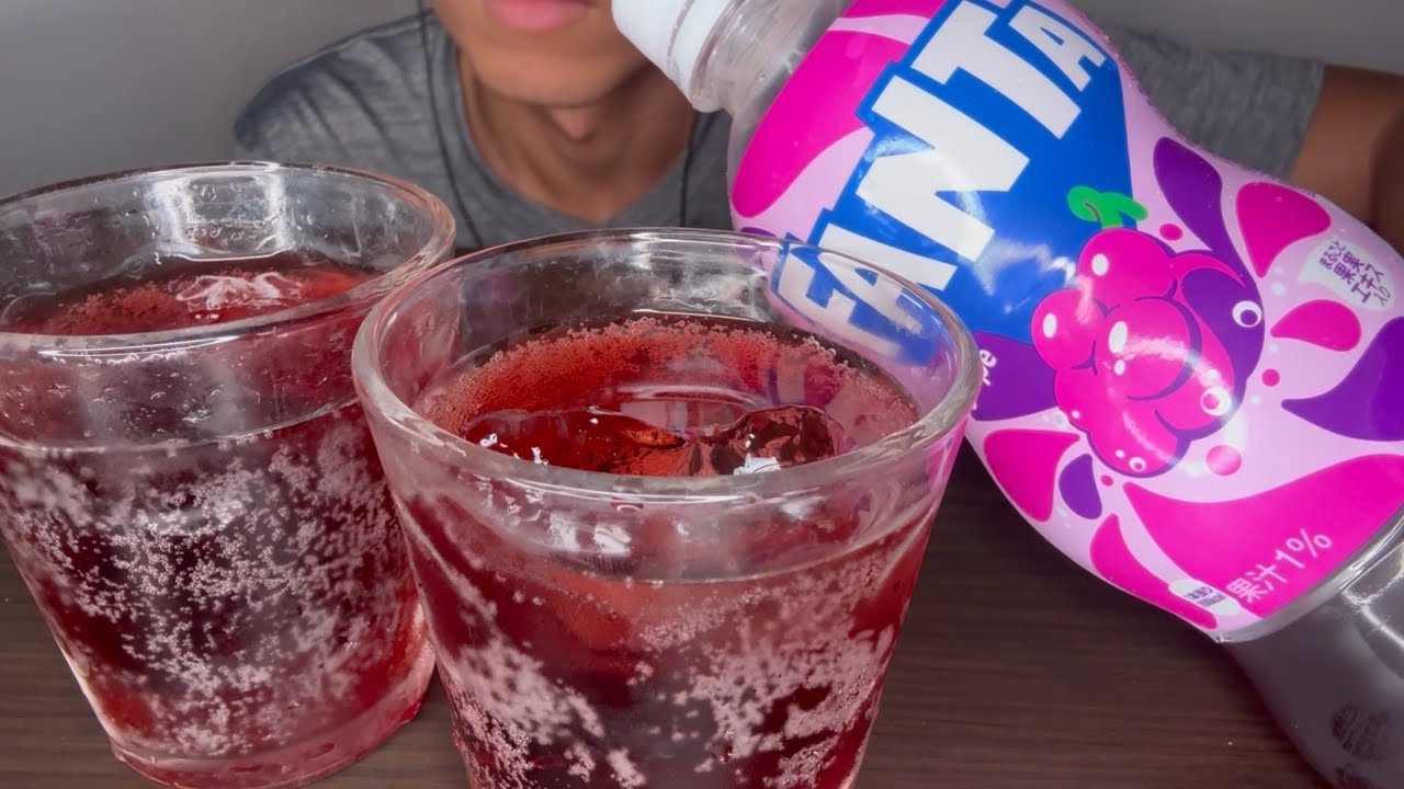 ASMR FANTA GRAPE DRINKING SOUNDS ファンタグレープを飲む音 - YouTube