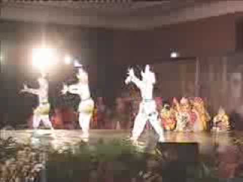 HEOT VIDEO (Tari Barong Rodat Syi'iran) - YouTube