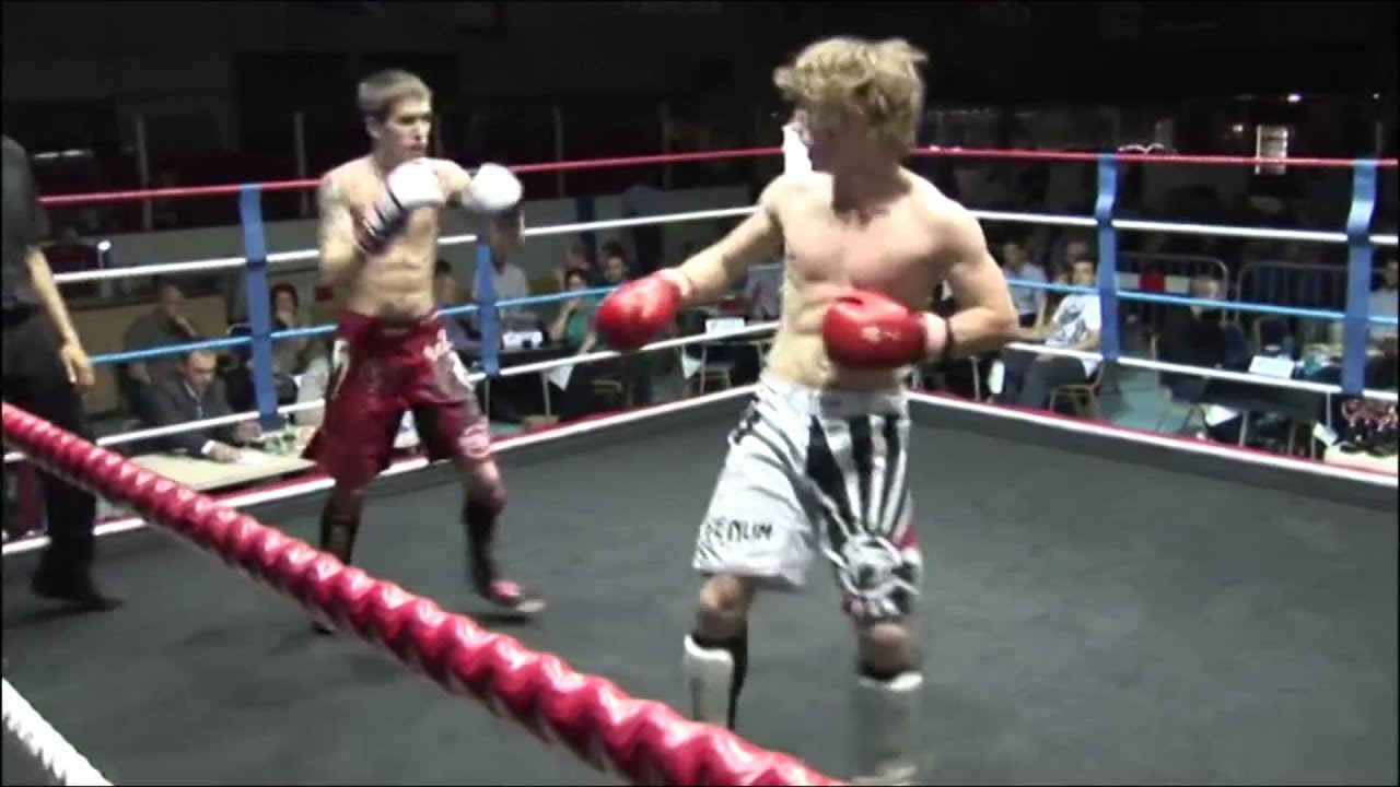 Ben Woolis Vs Phil Crampton Demo Bout AFK 30/06/2012 - YouTube