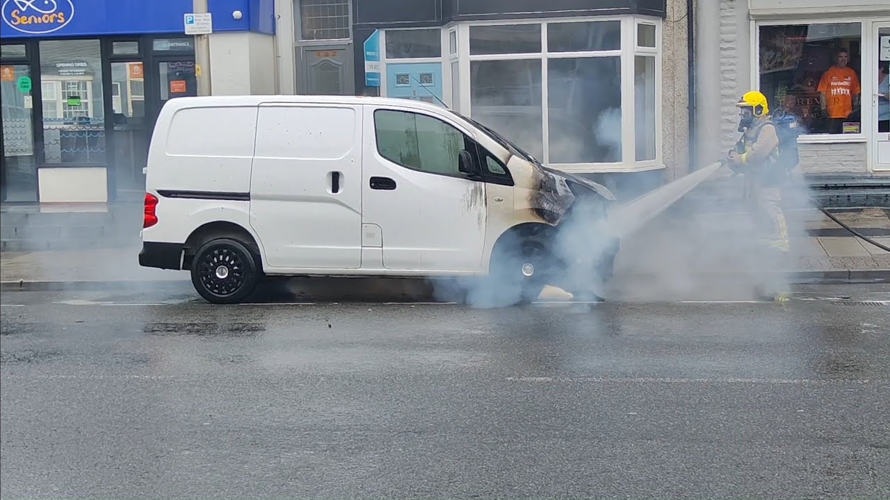 Van fire Blackpool Lytham Rd started by arsonist in Balaclava - YouTube