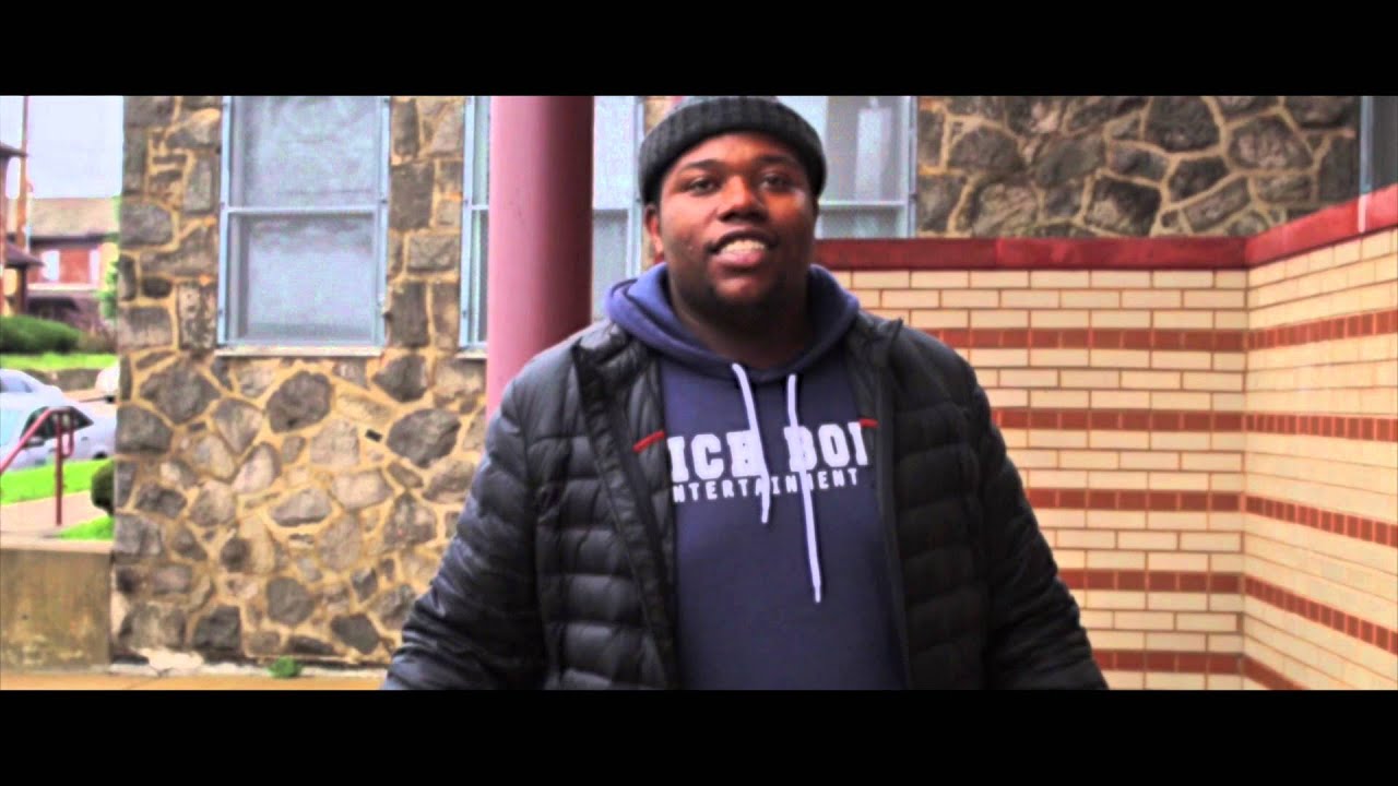 Rich Boi Boonah - Charity Coat Drive ( Gives Away 500 Coats ) - YouTube