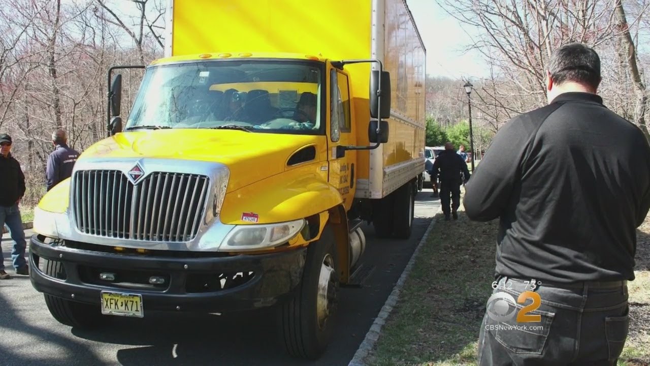 Over 2 Dozen Unlicensed Moving Companies Busted In New Jersey - YouTube